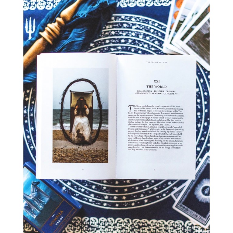 Книга рассказов и иллюстарций Таро Сомнии / The Somnia Tarot Companion Book